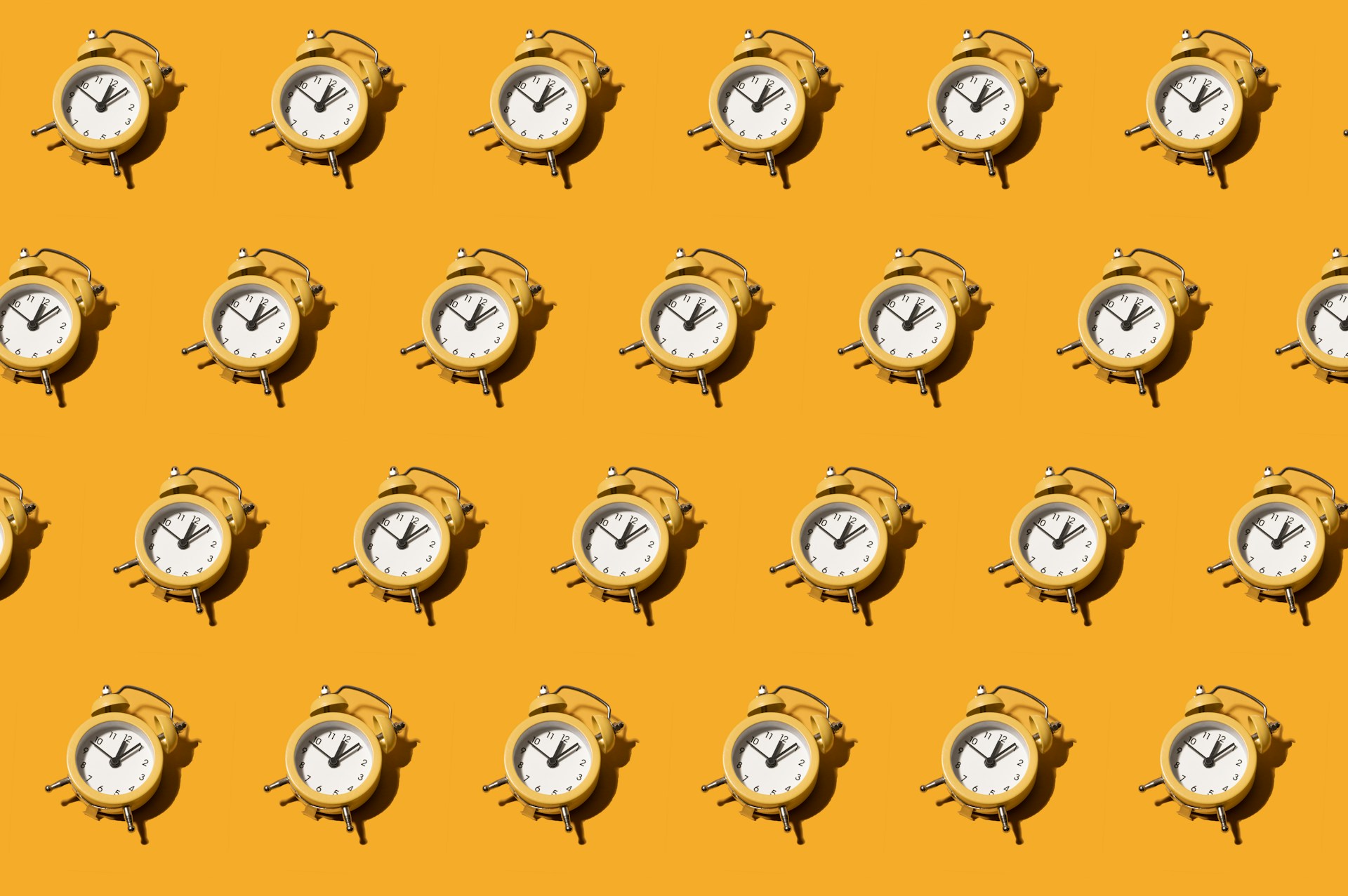 The Science Behind Sunrise Alarm Clocks - Daily Tings